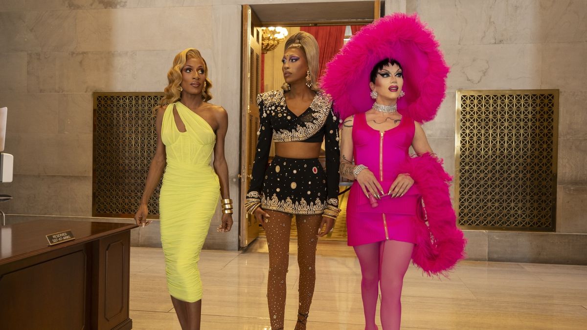 How to watch We're Here Season 4 outside the US on Max - UpNext by Reelgood