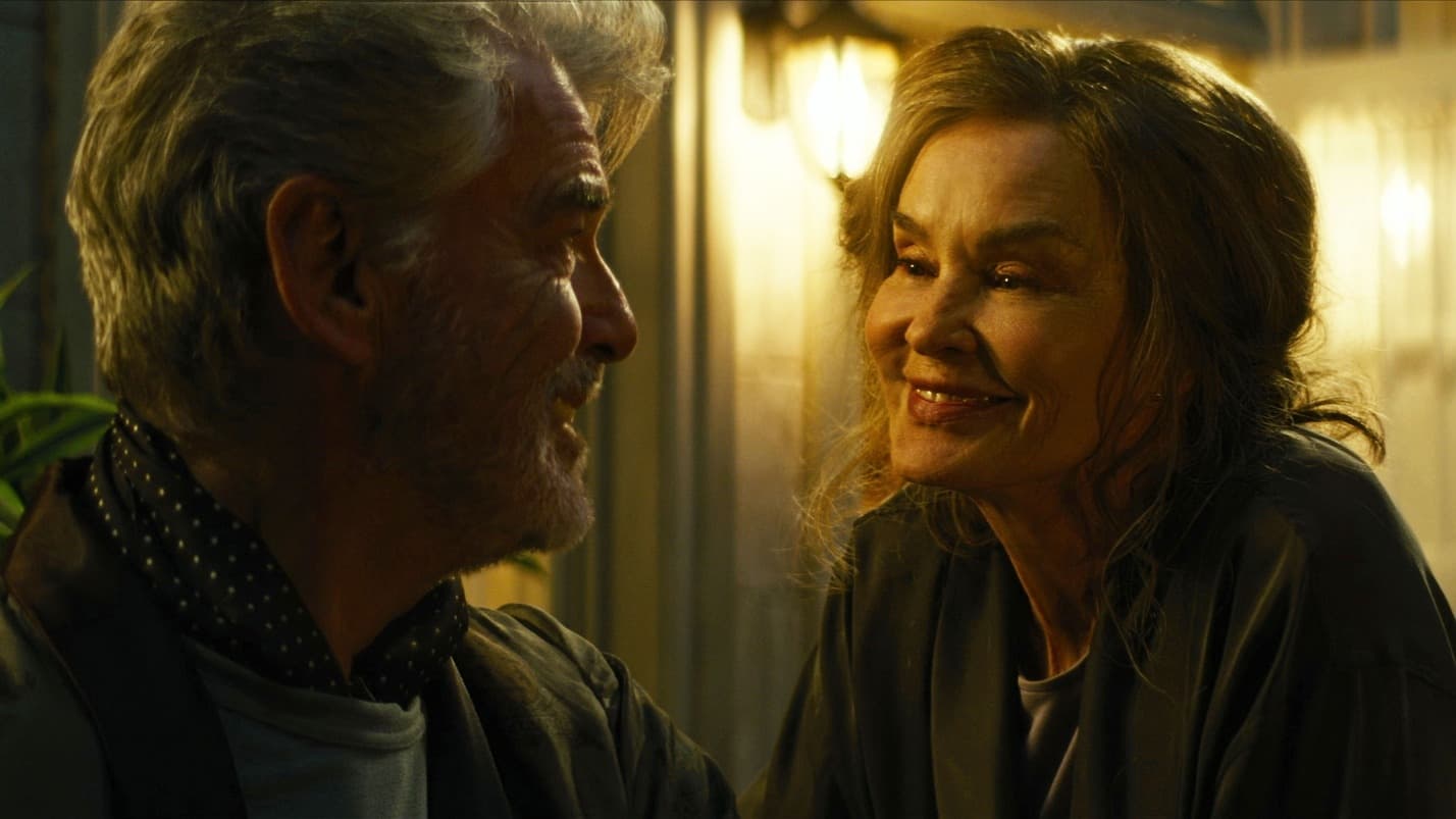 Isabella Thornton - Journalist Profile - Intelligent Relations