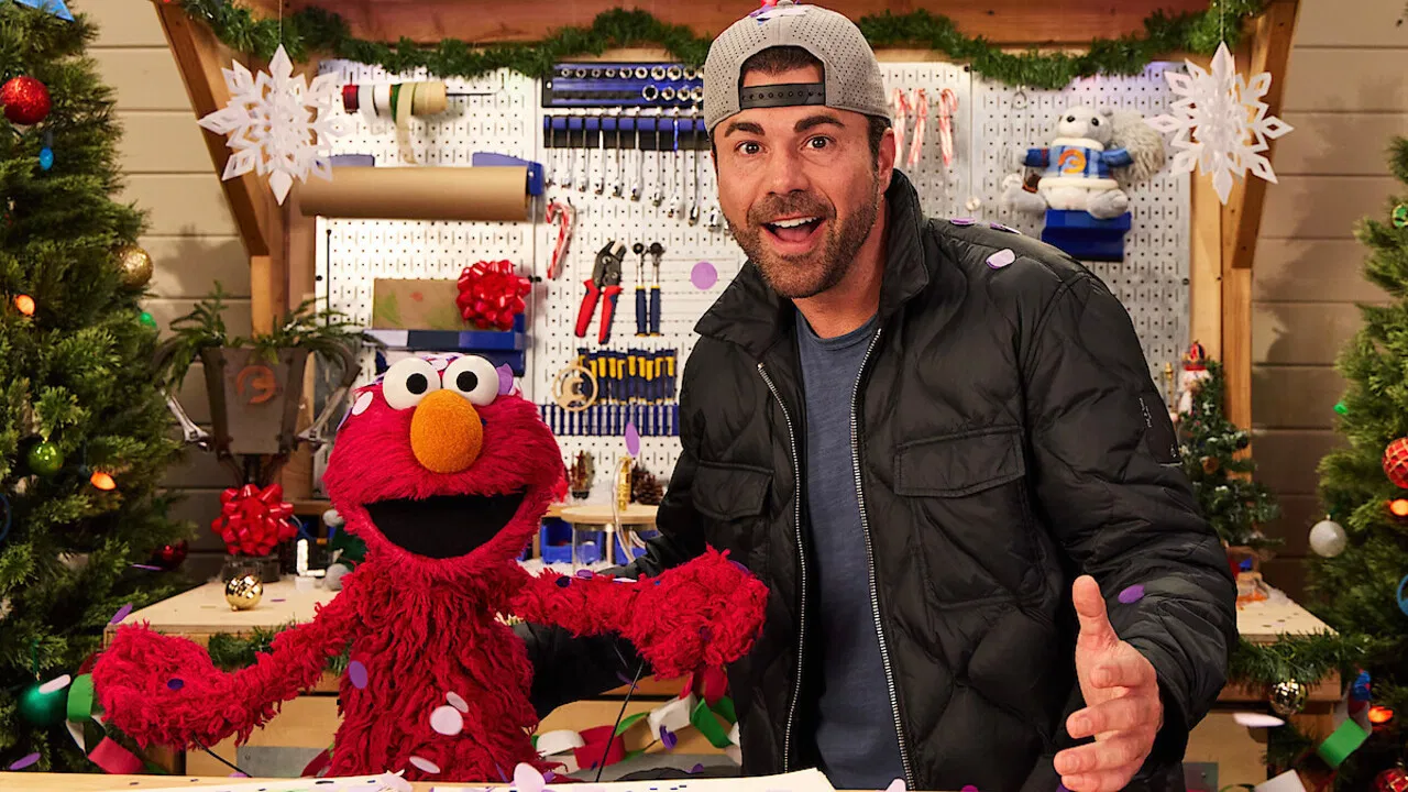 How to watch Elmo and Mark Rober's Merry Giftmas on Netflix from ...
